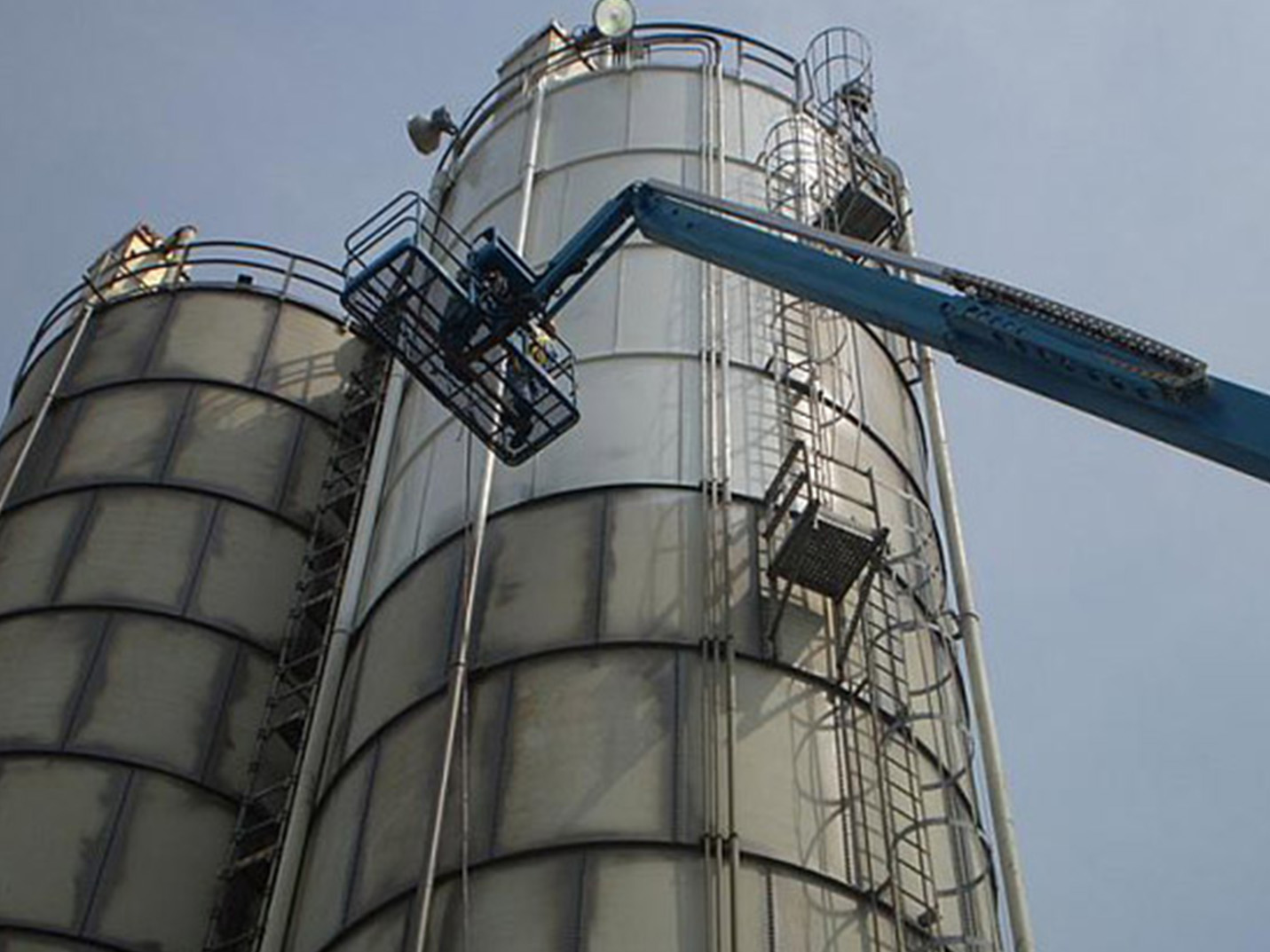 Silo Cleaning Company | USA Silo Service, Inc.