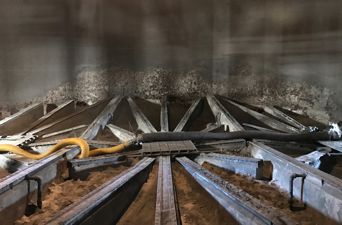 Silo Cleaning Photo Gallery | USA Silo Service